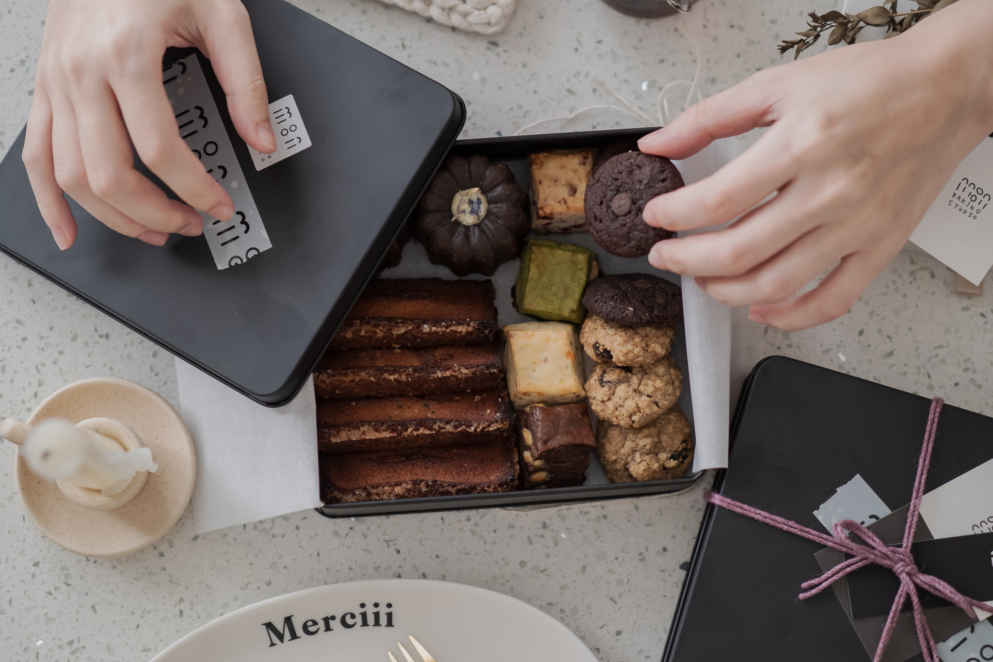 Moon Baking Studio｜新一代高顏值喜餅，藝術家殿堂手工西點